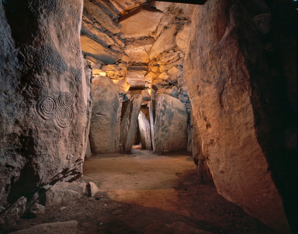 Legends of The Tombs of Ireland – Magical Europe